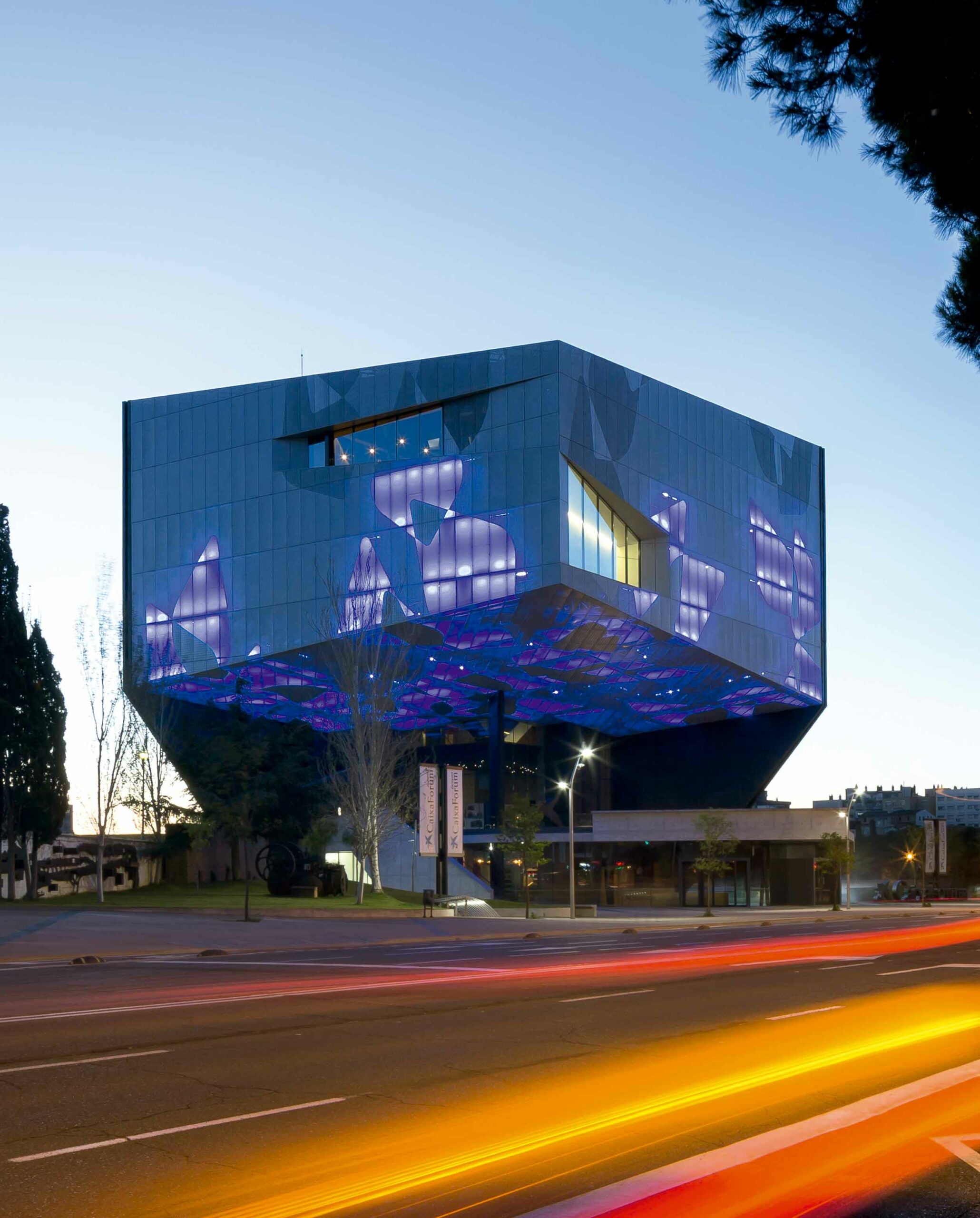Network of CaixaForum and CosmoCaixa centers | Magmacultura